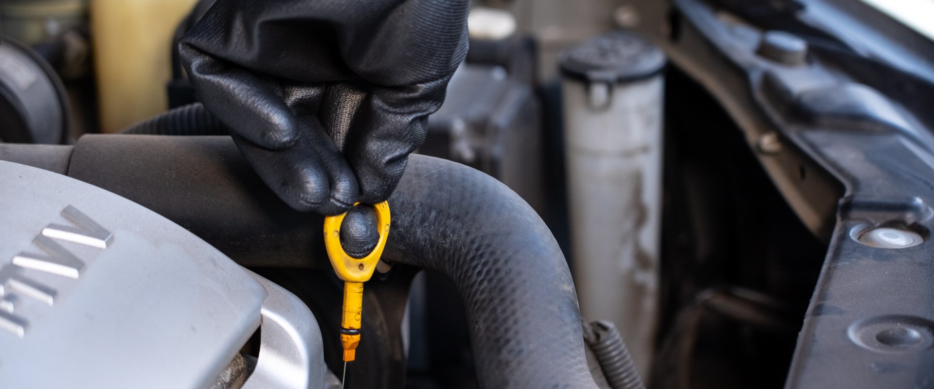 How to Check and Top Off Oil: A Guide to Proper Car Maintenance